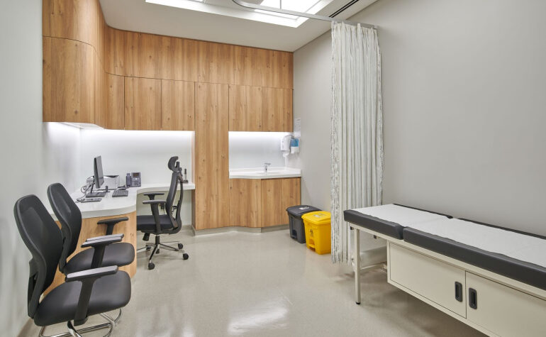 Mediclinic Creek Harbour-Healthcare fit out by Summertown Interiors